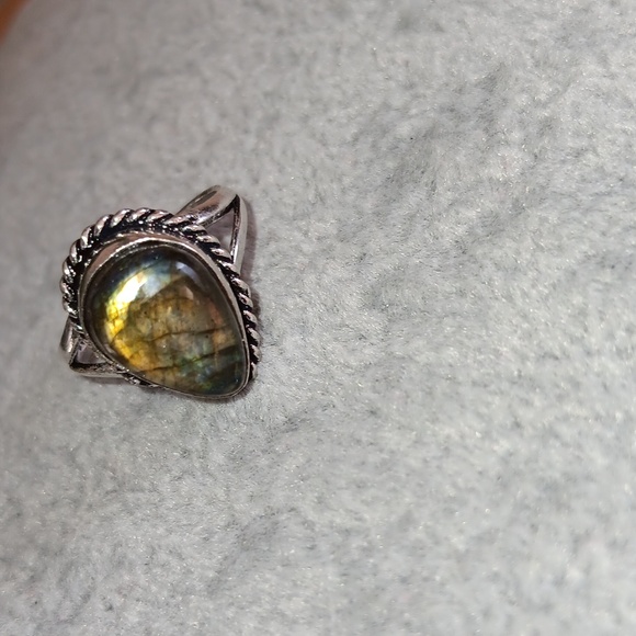 925 Sterling Silver | Jewelry | Labradorite Ring Set In Sterling Silver ...